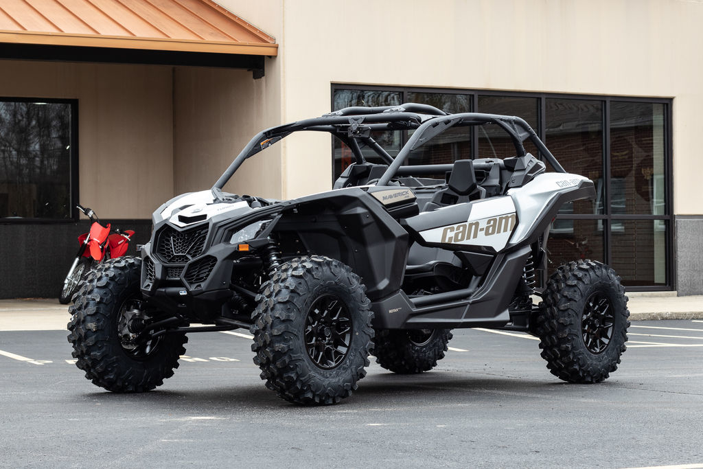 New 2023 Can-Am™ Maverick X3 DS TURBO 64 in Alton #233993 | Ted's ...