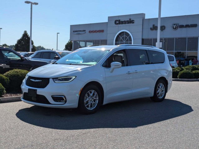 Pre-Owned 2021 Chrysler Pacifica Touring L Mini-van, Passenger in Mount ...