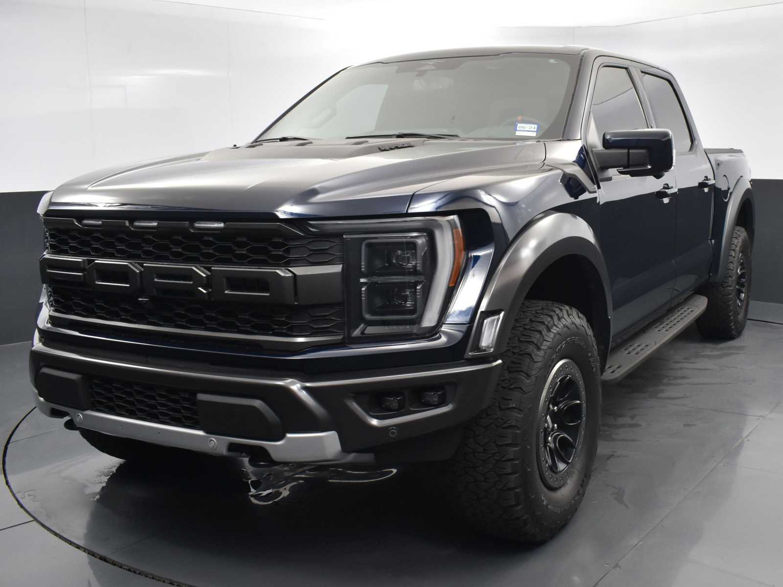Ford Raptor Black