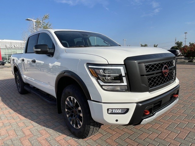 New 2024 Nissan Titan PRO-4X 4D Crew Cab in Norman #RN100273 | Bob ...