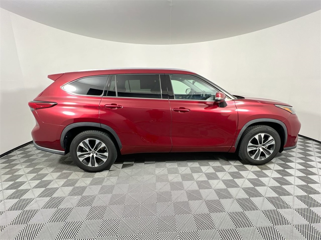Pre-Owned 2020 Toyota Highlander XLE 4D Sport Utility in Clermont ...