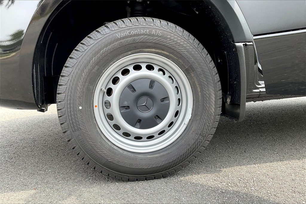 New 2025 Mercedes-Benz Sprinter 3500 Cargo 170 WB 3D Extended Cargo Van ...