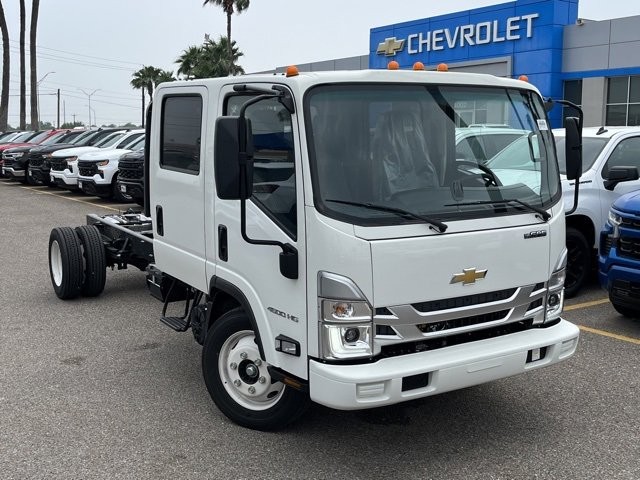 New 2024 Chevrolet Low Cab Forward 4500 Crew Cab in Mission #F21580 ...
