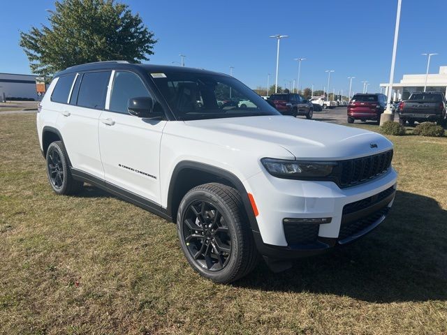 New 2025 Jeep Grand Cherokee L Limited Sport Utility in Bloomington #J25554 | Sam Leman Chrysler ...