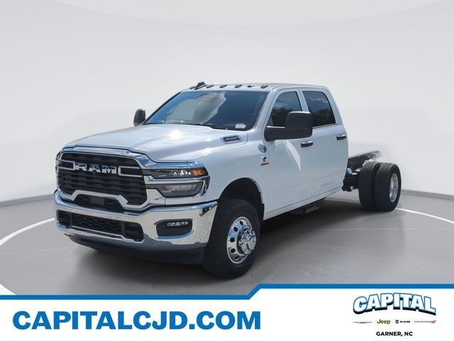New 2025 RAM 3500 Chassis Cab Tradesman Crew Cab in Hillsborough #RC23531 | Hillsborough CDJR
