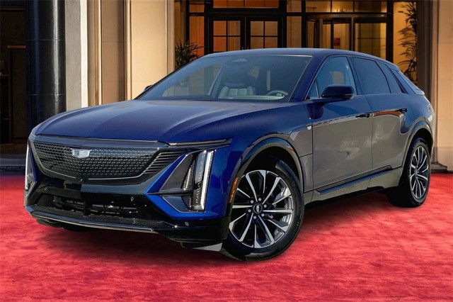 New 2025 Cadillac LYRIQ Sport 1 SUV in Pasadena #SZ312969 | Cadillac Pasadena