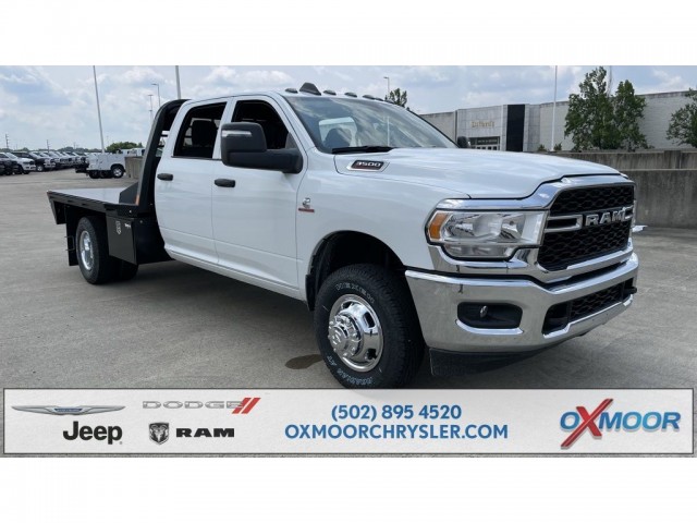 New 2024 RAM 3500 Chassis Cab Tradesman Crew Cab in Louisville #C15170 | Oxmoor CDJR