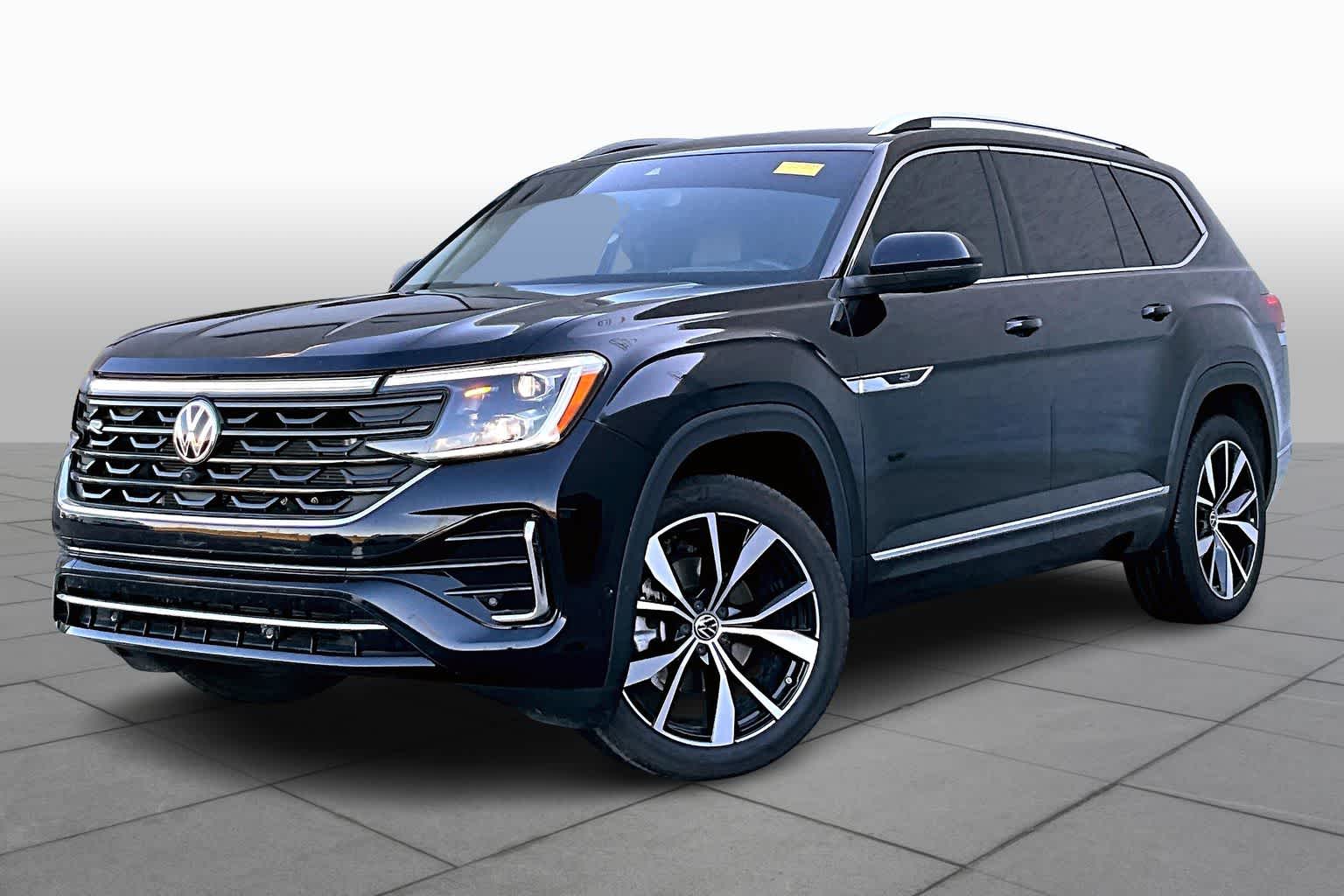 Pre-Owned 2024 Volkswagen Atlas 2.0T SEL Premium R-Line Sport Utility ...