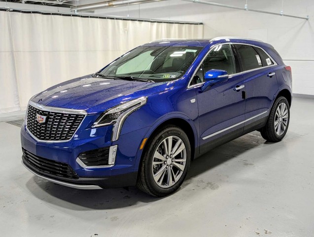 New 2025 Cadillac XT5 Premium Luxury SUV in Greensburg #C01126 | Smail Cadillac