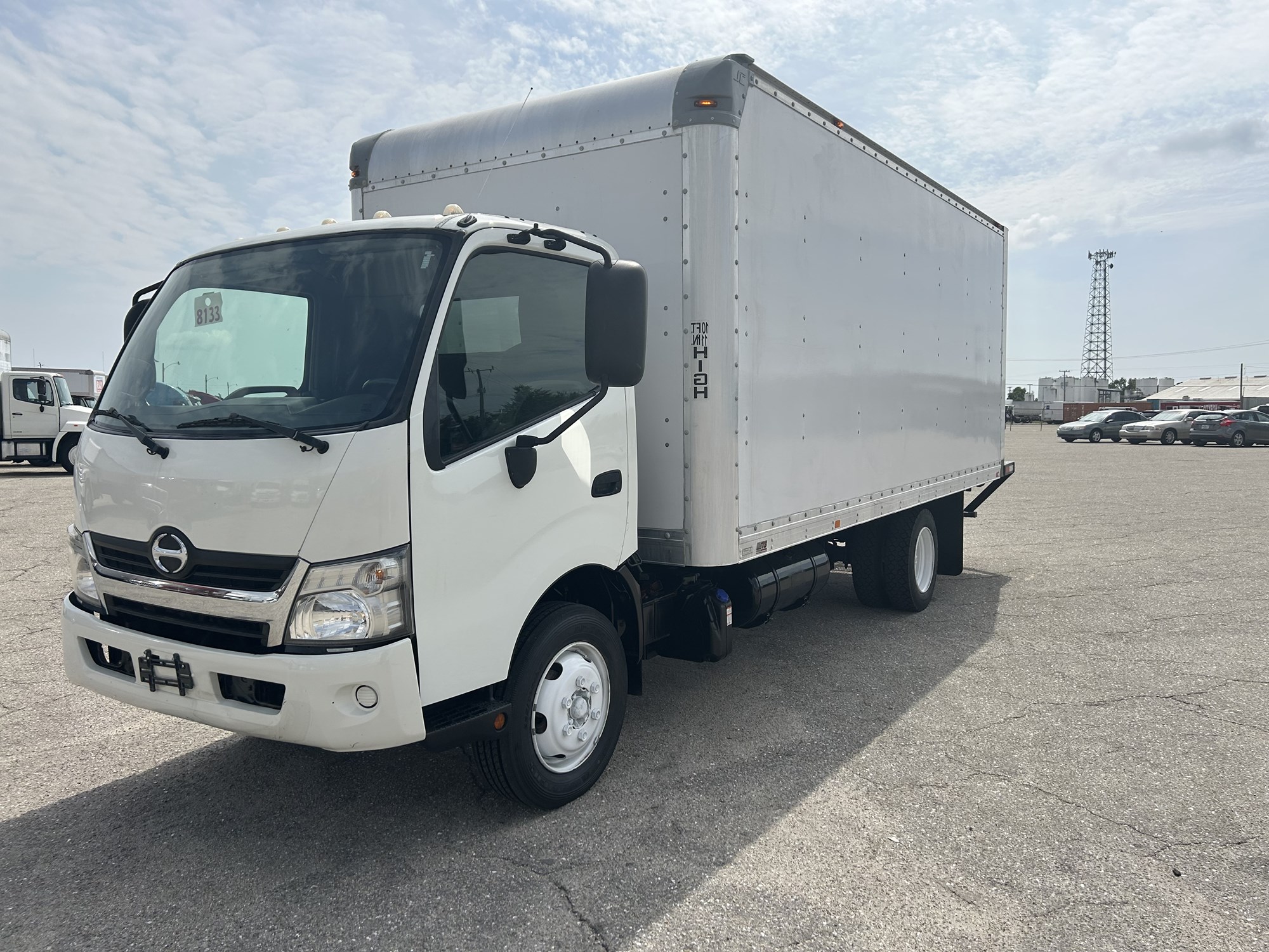 Pre-Owned 2017 HINO 195 Box Truck for Sale #1001575 | Rechtien International Trucks