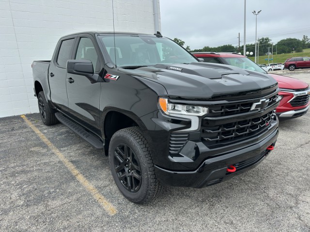 New 2025 Chevrolet Silverado 1500 LT Trail Boss Crew Cab in Sand ...