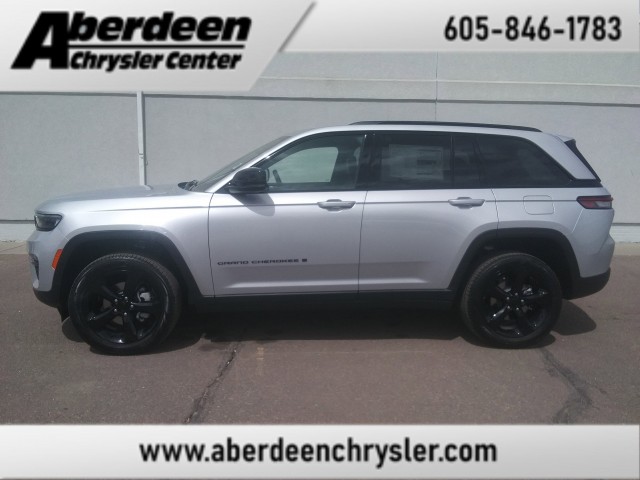 New 2025 Jeep Grand Cherokee Limited Utility for Sale #59700 | Aberdeen Chrysler Center