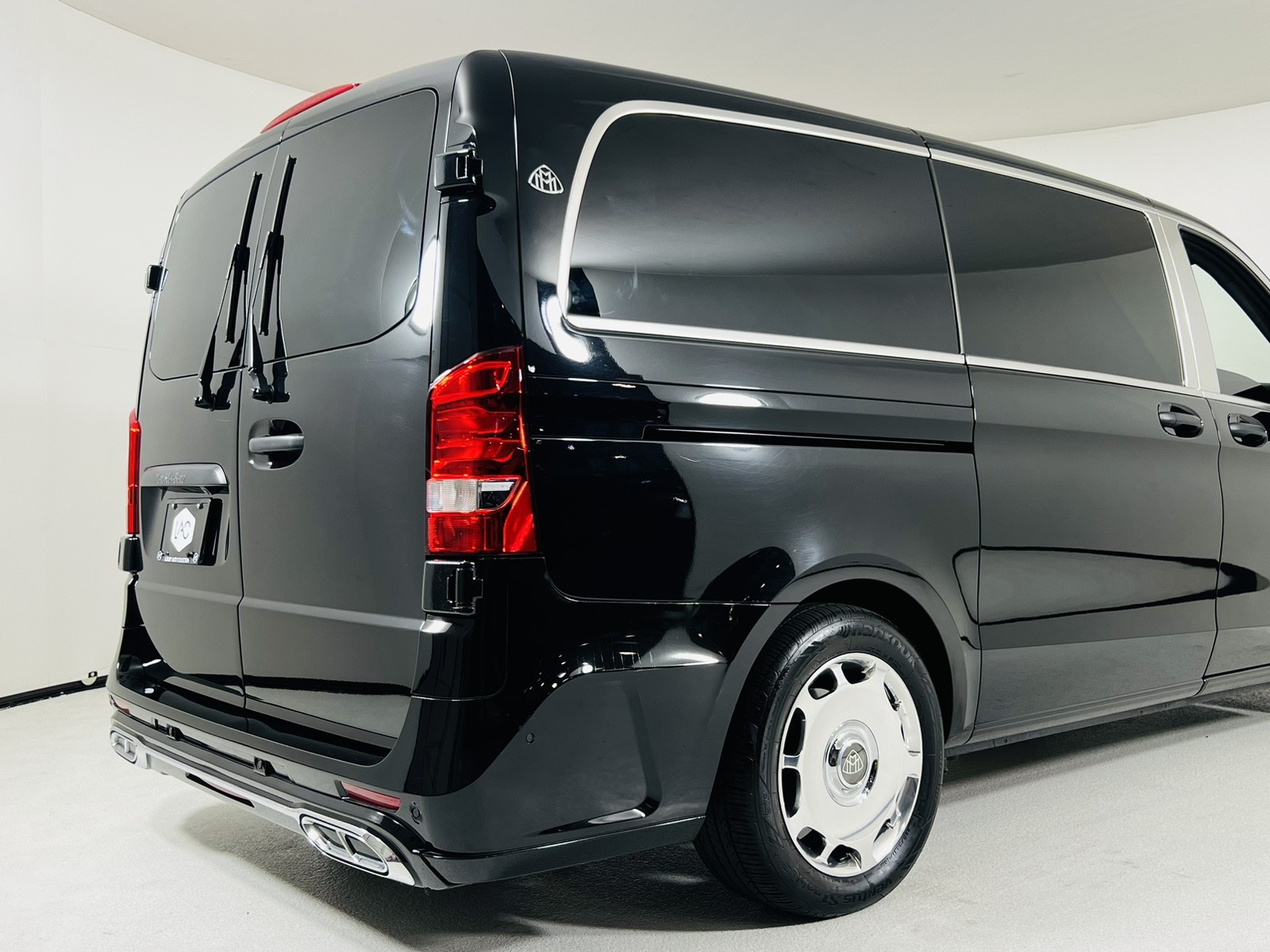2020 Mercedes-Benz Luxury Metris MAYBACH Styling Executive Van w ...