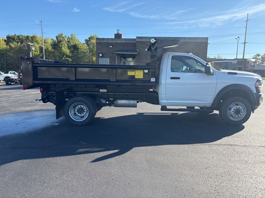 New 2024 RAM 5500HD Tradesman Regular Cab in Cuyahoga Falls #FX12839 ...