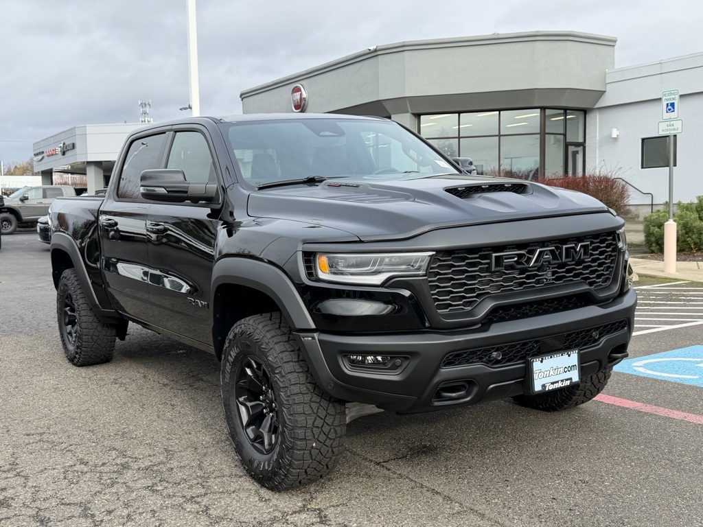 New 2026 RAM 1500 RHO Crew Cab in Milwaukie #D1026143 | Ron Tonkin ...
