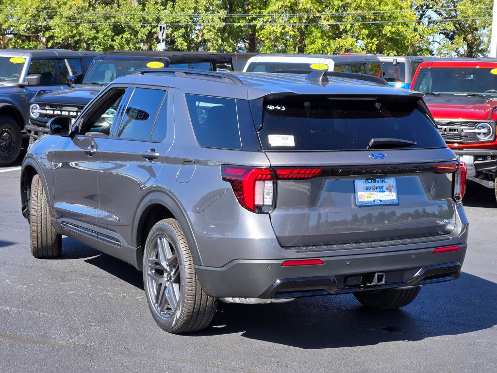 New 2025 Carbonized Gray Metallic Ford Explorer ST-Line Sport Utility ...