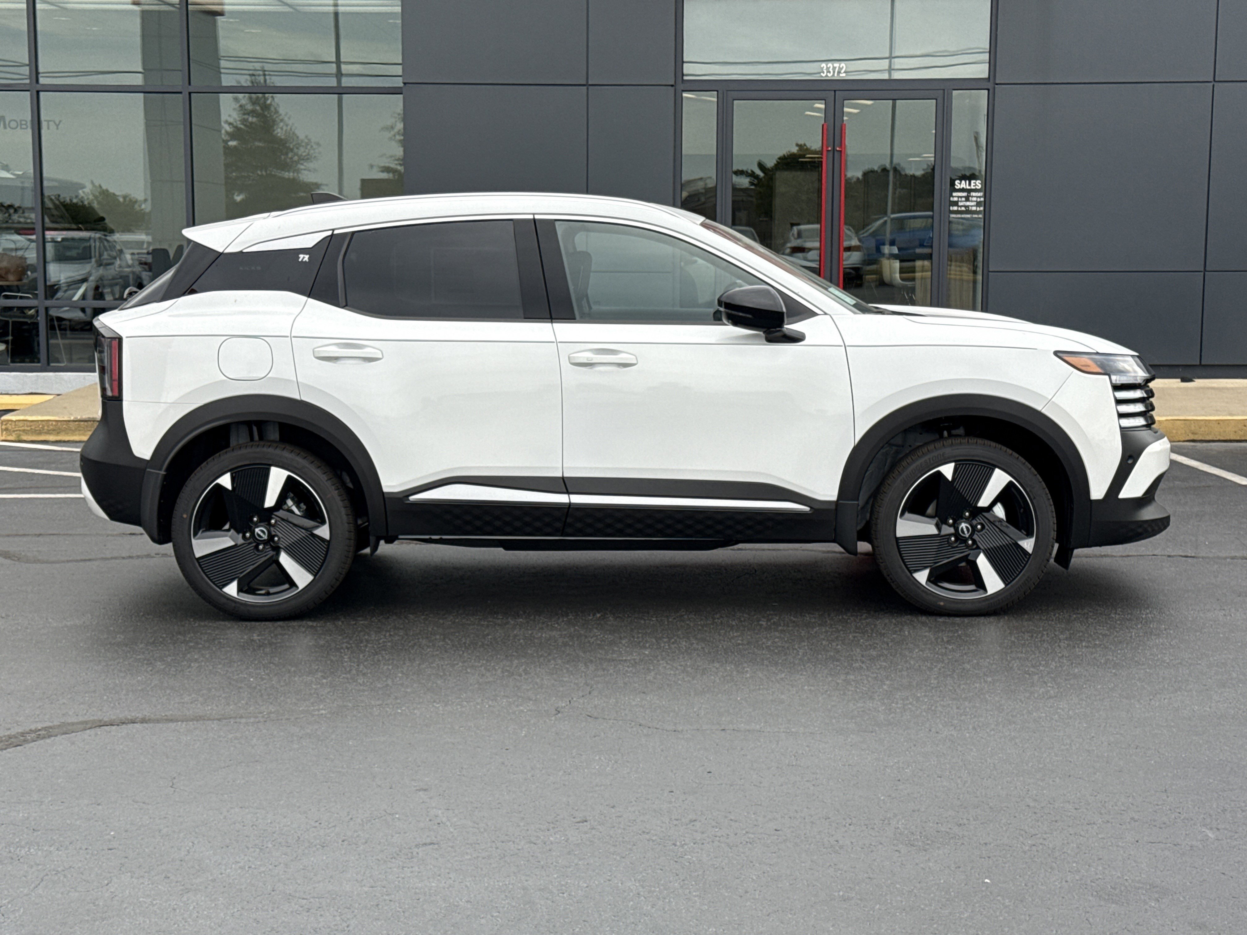 New 2026 Nissan Kicks SR For Sale Fayetteville AR | Springdale | #Y327162