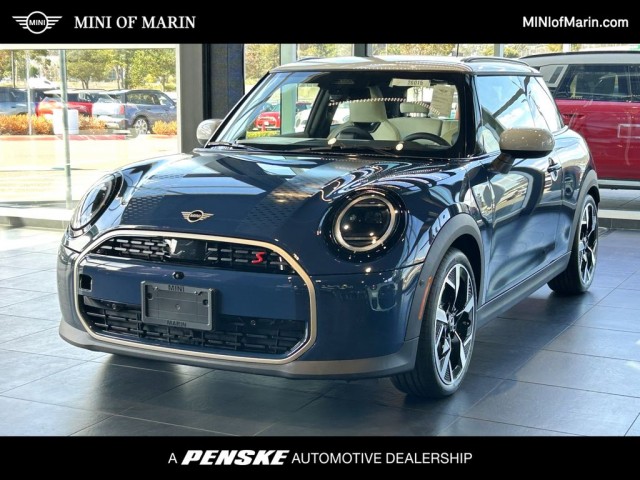 New 2026 MINI 2 Door Iconic Coupe in Corte Madera #26015 | MINI of Marin