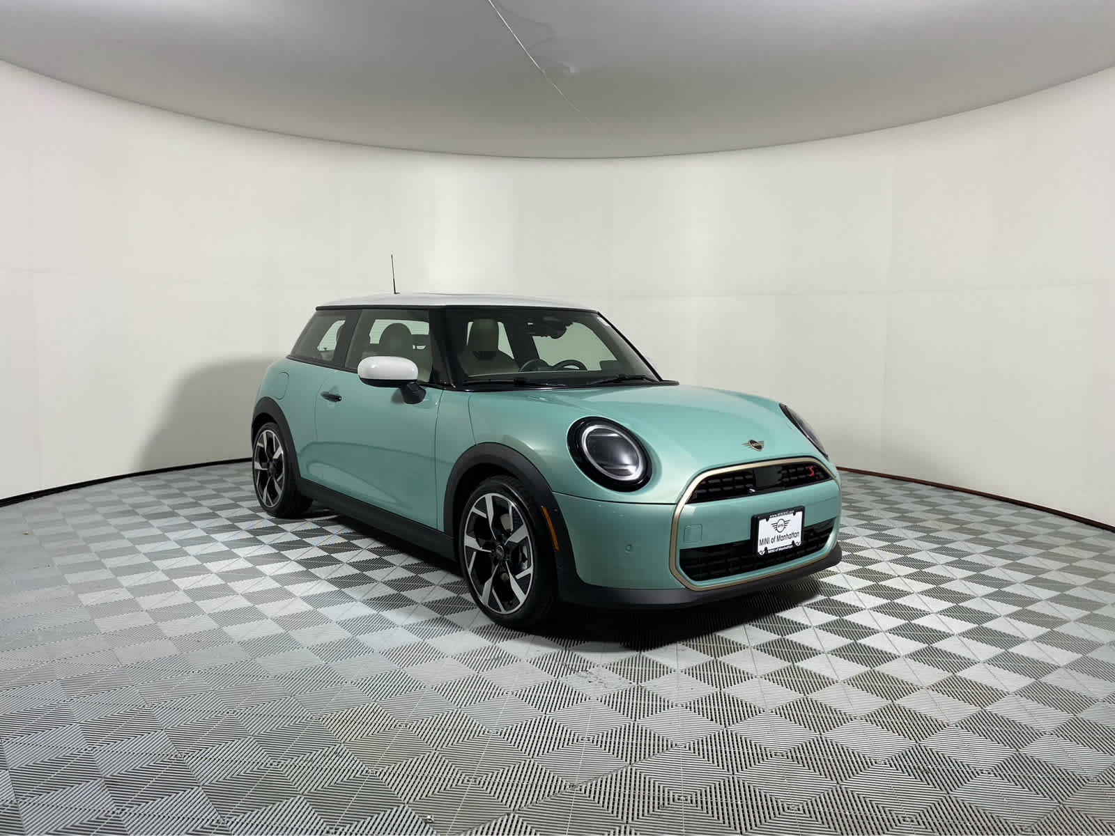 New 2025 MINI Hardtop 2 Door FWD Signature Plus in New York #C250127 ...