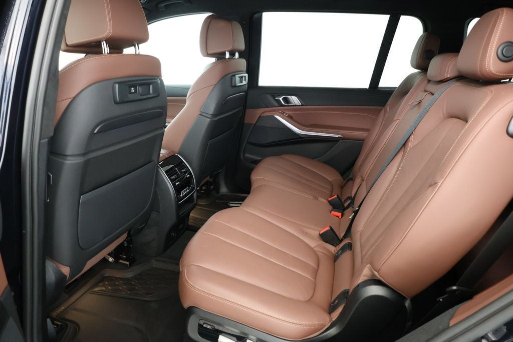 Used 2022 BMW X7 xDrive40i SAV with M Sport, Executive & Luxury Seating ...