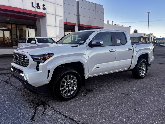 New 2026 Toyota Tacoma i-FORCE MAX Limited i-FORCE MAX 4X4 DOUBLE CAB ...