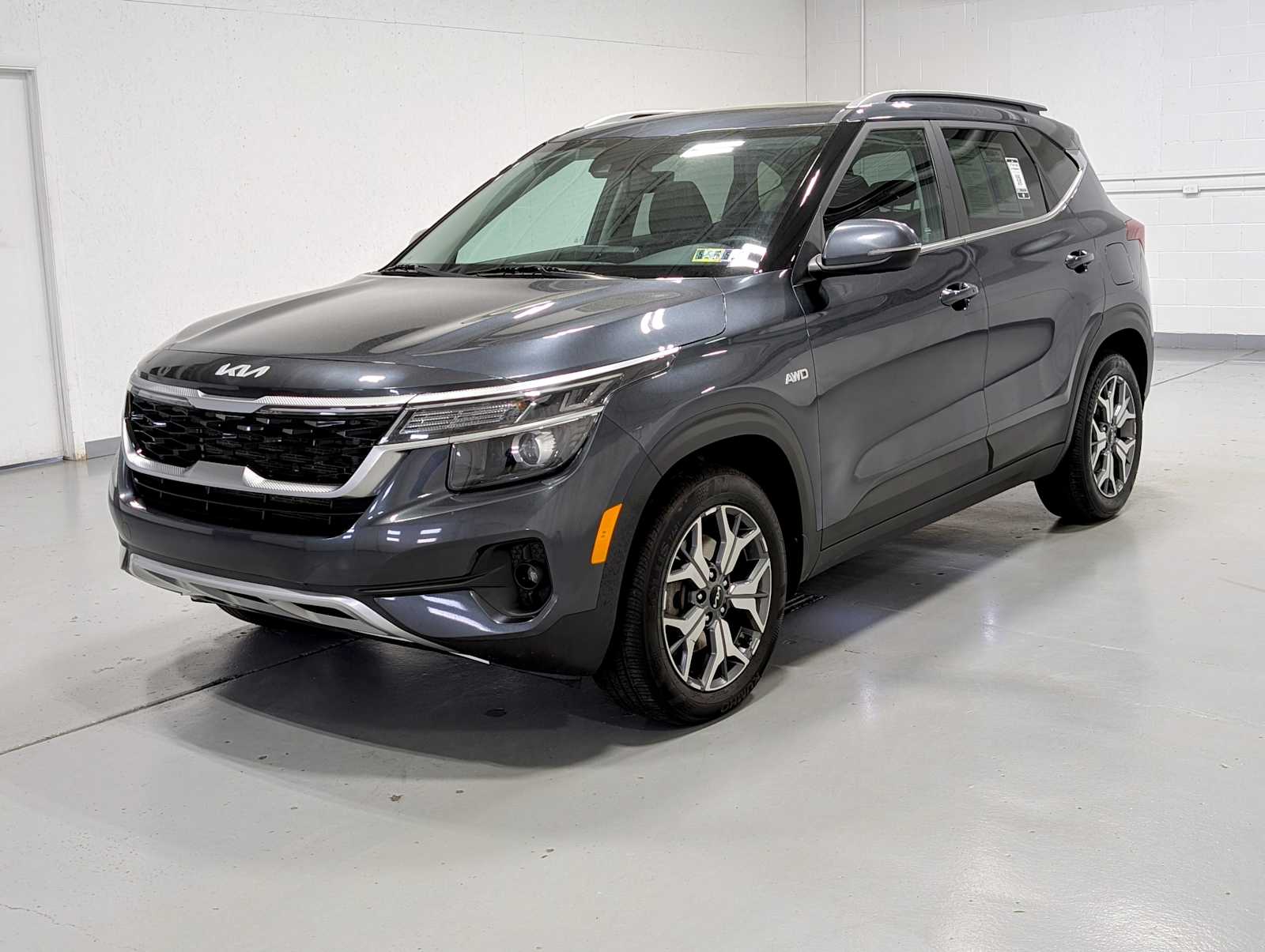 Pre-Owned 2022 Kia Seltos EX in Gravity Gray | Greensburg, PA | #F05641A