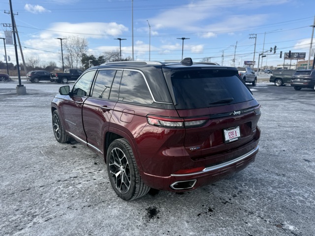 Pre-Owned 2023 Jeep Grand Cherokee Summit Reserve 4xe 4D Sport Utility ...