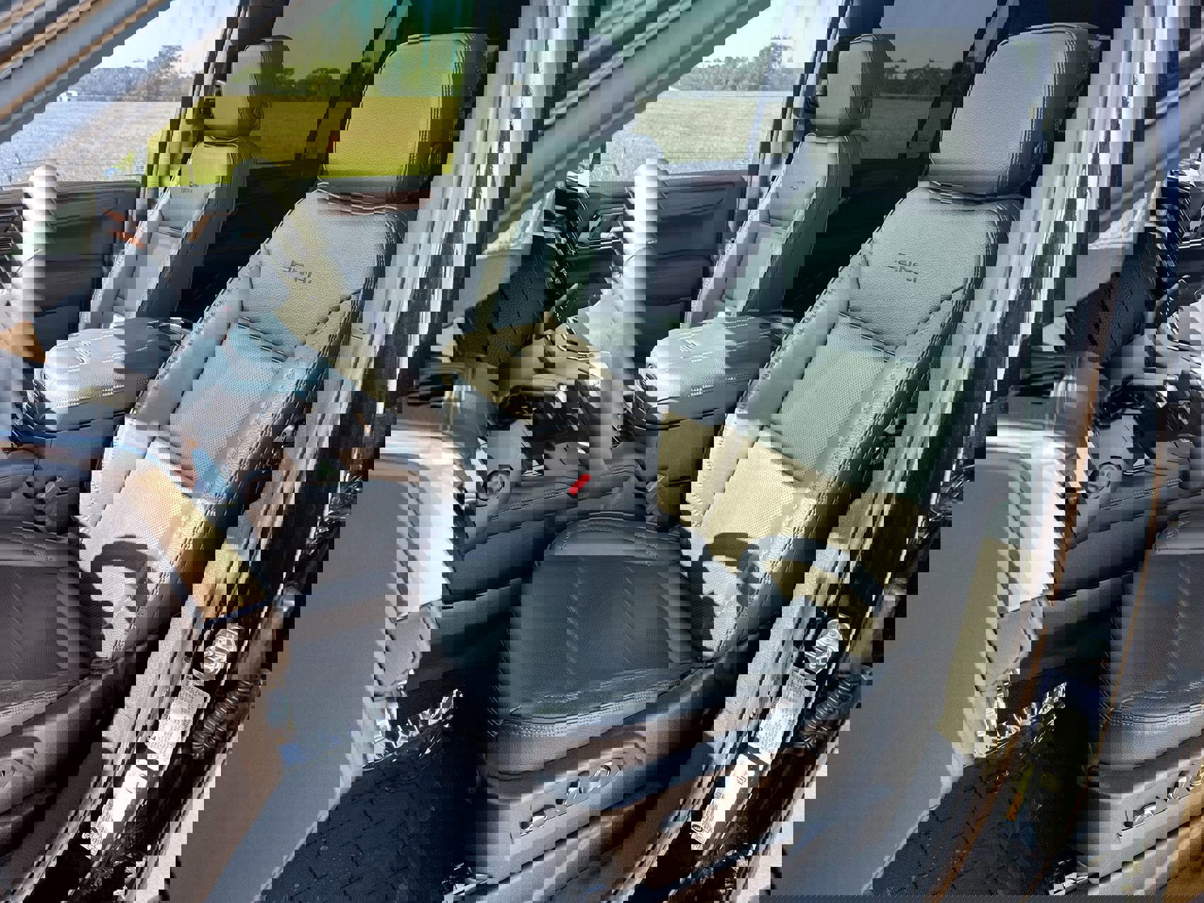 Pre-Owned 2025 GMC Yukon XL Denali SUV in Longview #15453P | Peters ...