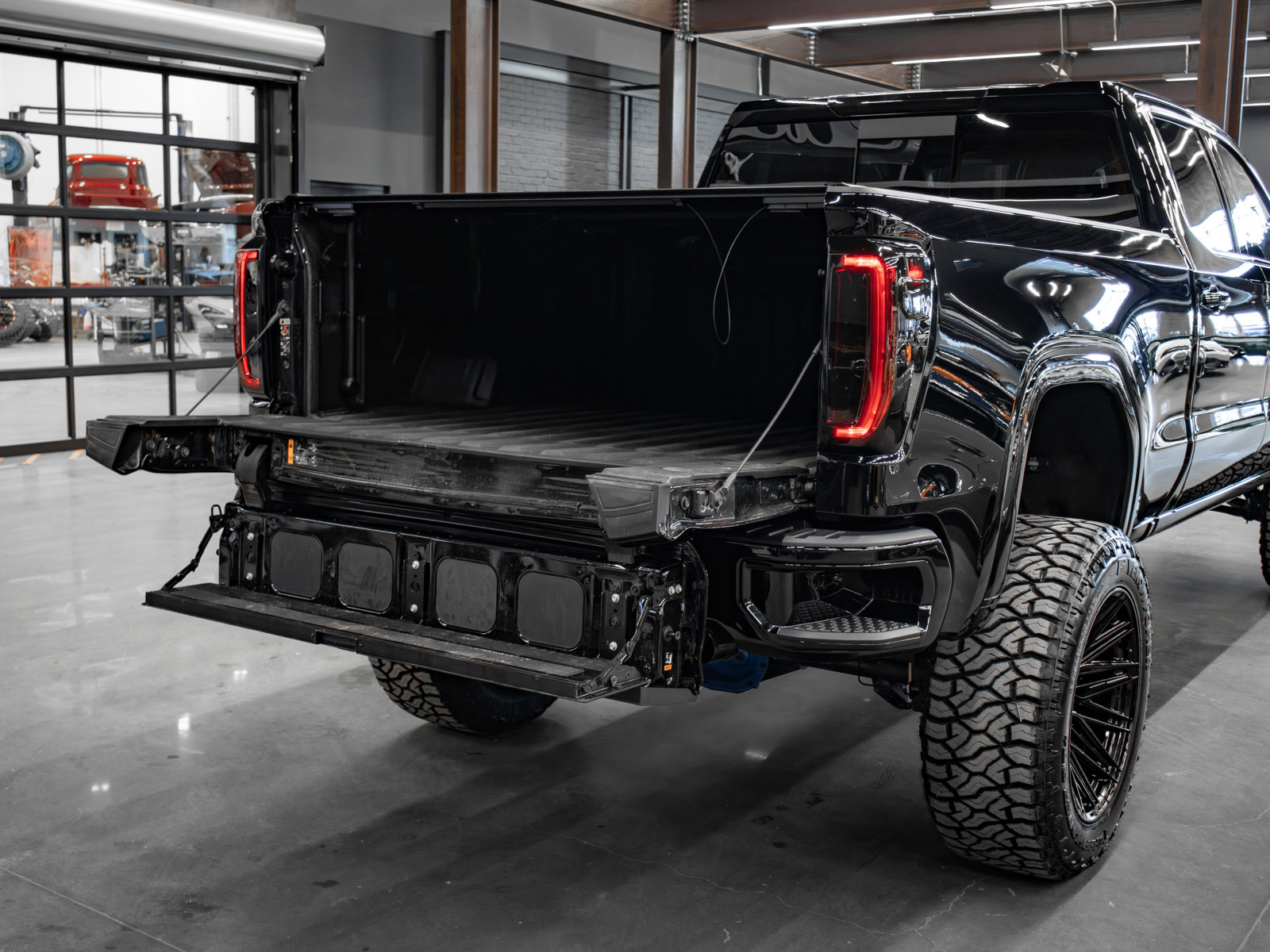 New 2022 GMC Sierra 1500 SLT 6.2L SEMA Truck|8in Front Ready Lift|8in ...