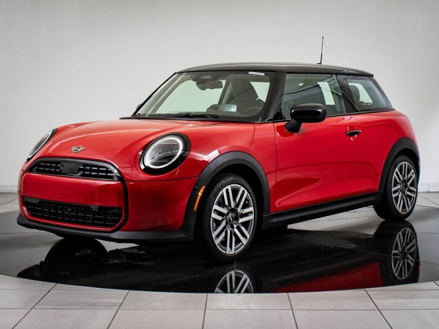 New 2025 MINI Cooper Signature Plus Hatchback in Wichita #53AG301N ...