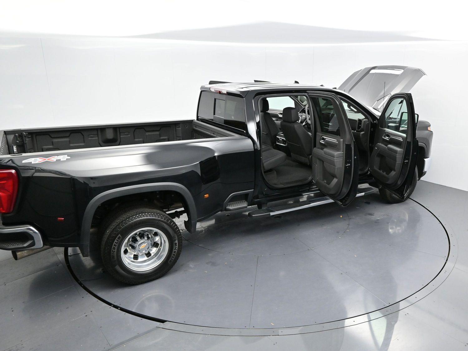 Pre-Owned 2025 Chevrolet Silverado 3500 HD LTZ DRW Crew Cab in Hickory ...