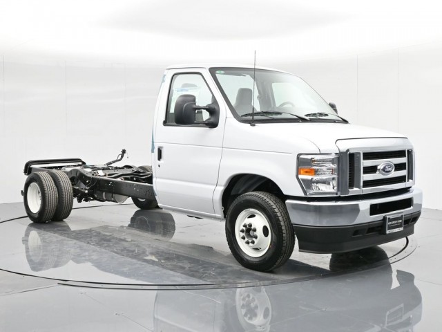 New 2025 Ford Econoline E350 SD COMMERCIAL CUTAWAY VAN Specialty ...
