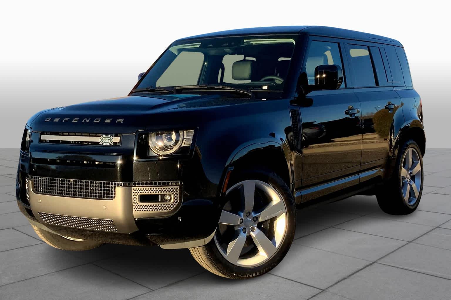 New 2025 Land Rover Defender 110 X-Dynamic SE 4 Door SUV in Santa Fe # ...