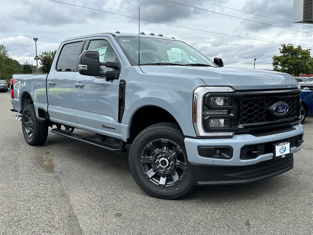 New 2024 Ford Super Duty F-250® LARIAT Crew Cab in Kirkland #E78021 ...