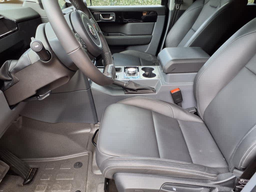 New 2025 INEOS Grenadier Fieldmaster Edition Sport Utility in #5347919 | Sewell Automotive Companies