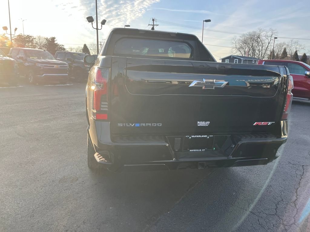 Pre-Owned 2025 Chevrolet Silverado EV RST – Extended Range Crew Cab in ...