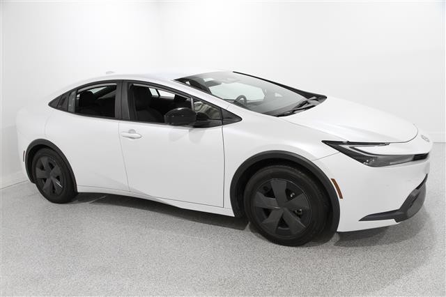 White toyota prius store