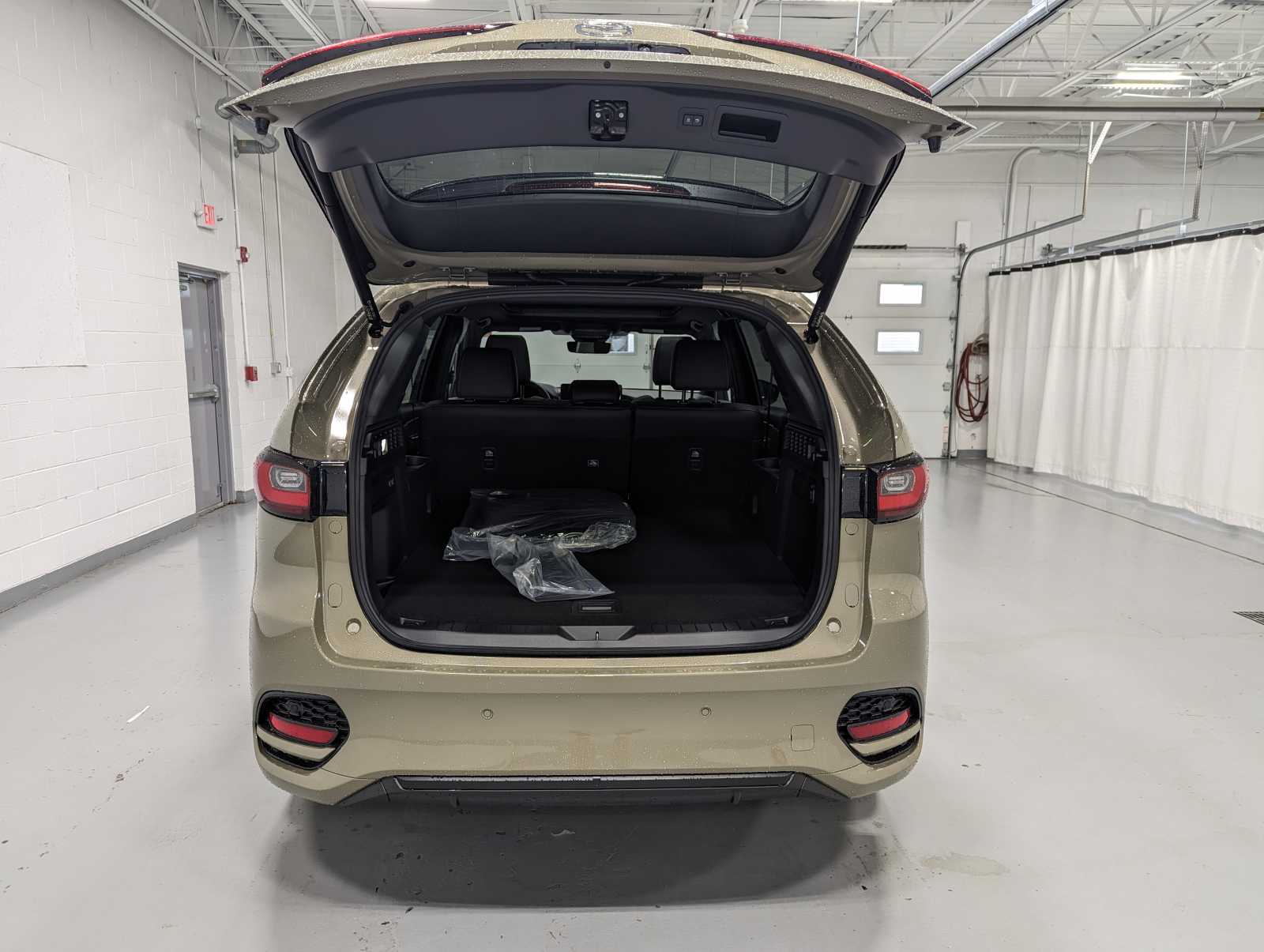 New 2025 Mazda CX-70 3.3 Turbo S Premium AWD in Zircon Sand Metallic ...