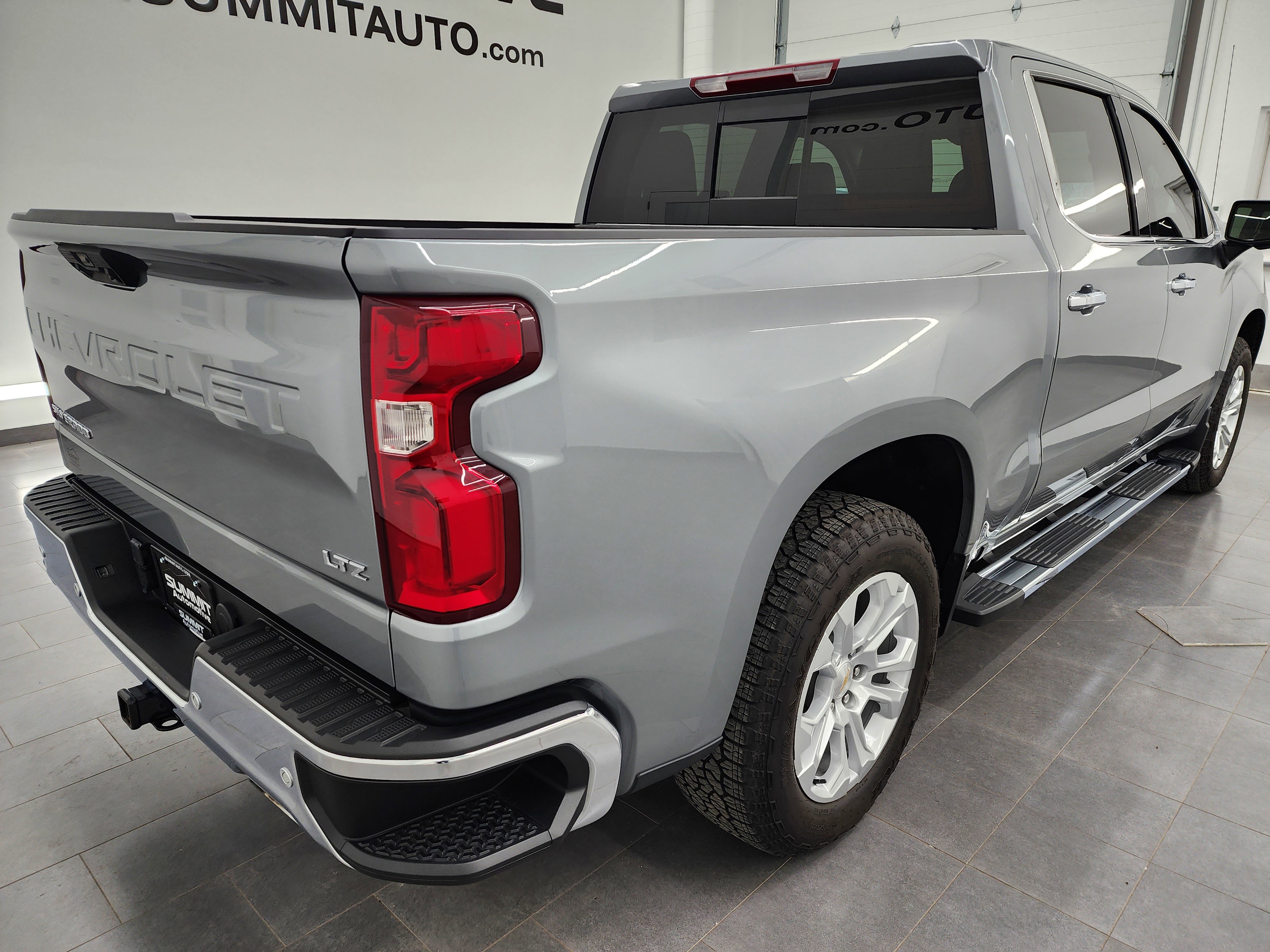 Pre-Owned 2023 Chevrolet Silverado 1500 4×4 Crew Cab LTZ Z71: CREW ...