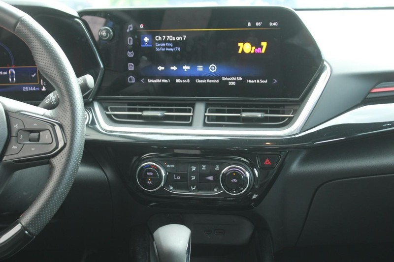 Pre-Owned 2024 Chevrolet Trax FWD 4dr 2RS Sport/Utility in Wood River ...