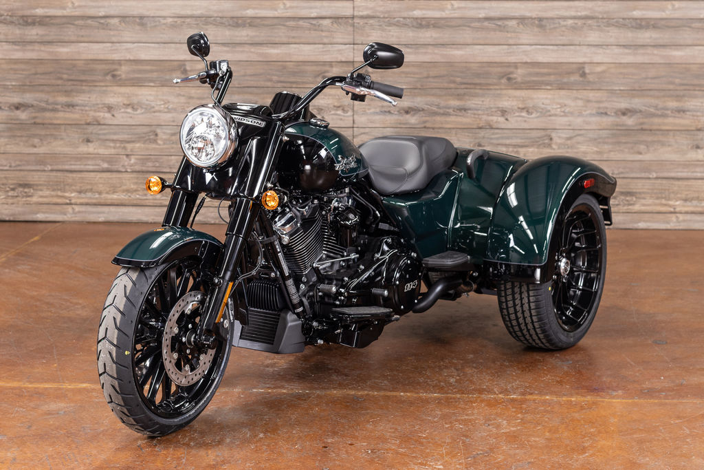 New 2024 Harley-Davidson® Trike FLRT – Freewheeler for sale in Alton ...