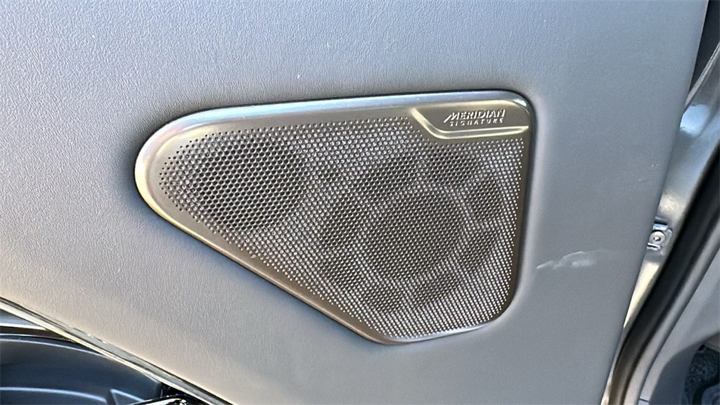 New 2025 LAND ROVER Range Rover SV Signature Suite SUV in North Haven ...