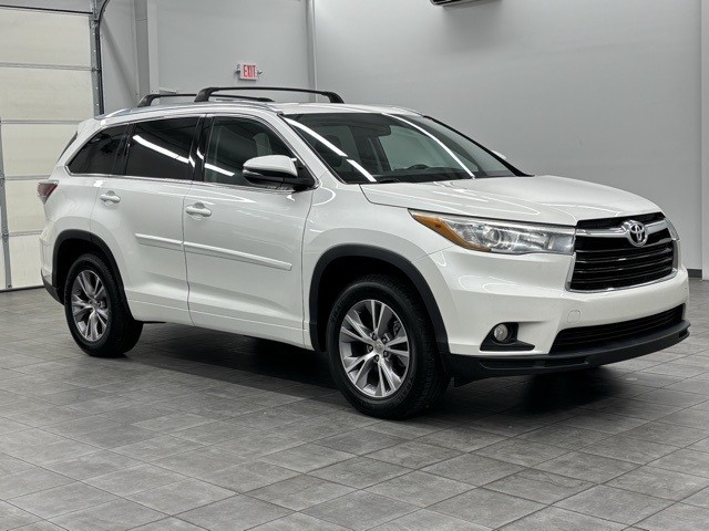 Pre-Owned 2015 Toyota Highlander XLE V6 4D Sport Utility in Murray # ...