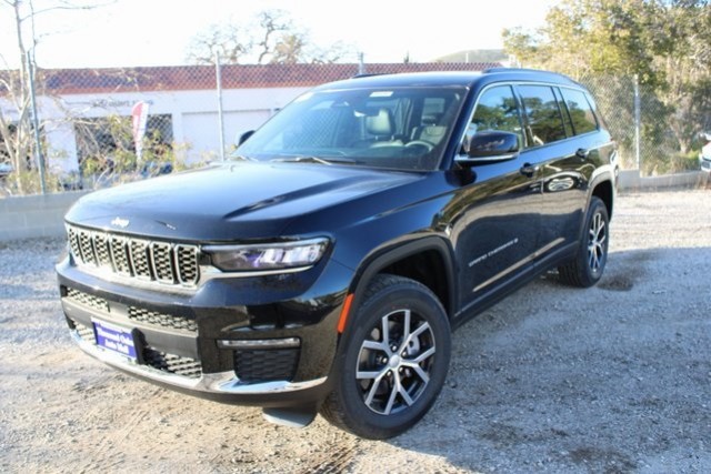 New 2025 Jeep Grand Cherokee L Limited Utility in Thousand Oaks #50191 | Shaver Chrysler Dodge ...