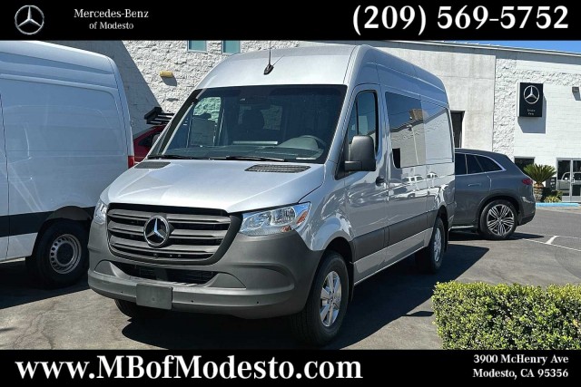 Mercedes Benz Full Size Van