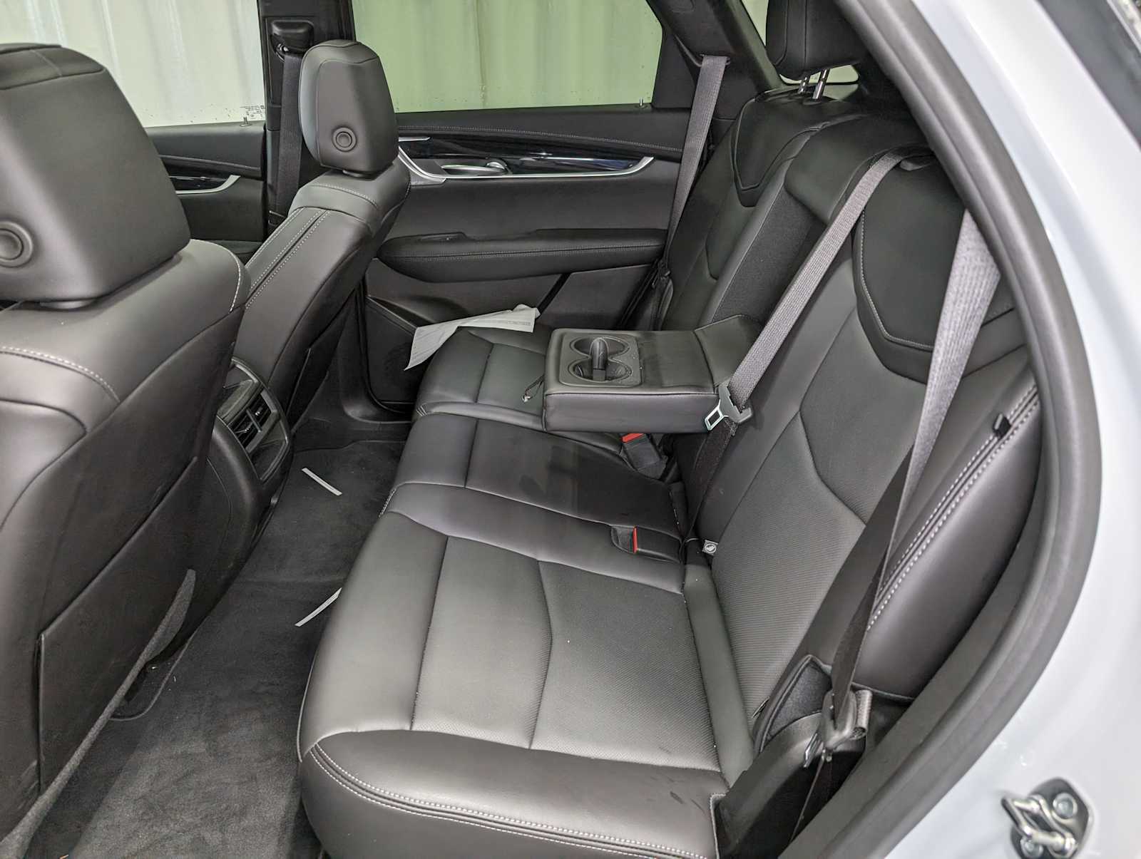 New 2025 Cadillac XT5 Premium Luxury SUV in Greensburg #C01047 | Smail Cadillac