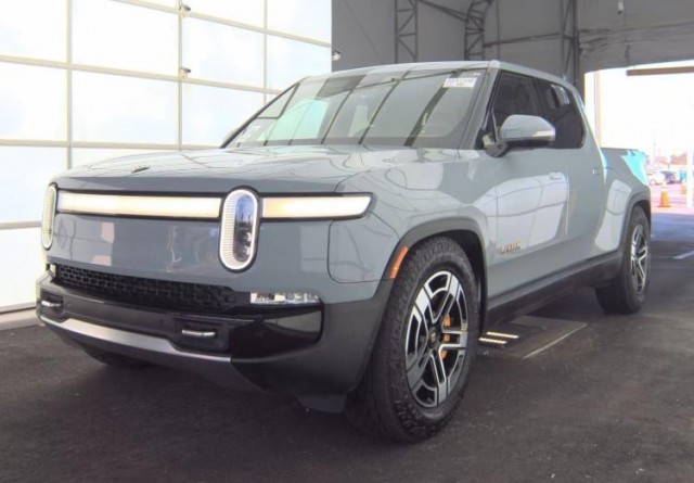 Pre-Owned 2023 Rivian R1T Adventure Crew Cab in Columbia #P11478 | Land ...