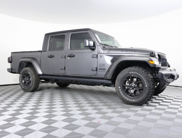 New 2024 Jeep Gladiator Willys 4D Crew Cab in Oklahoma City #RL100496 ...