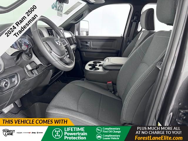 New 2024 RAM 2500 Tradesman Crew Cab in Dallas #F2693 | Forest Lane CDJR