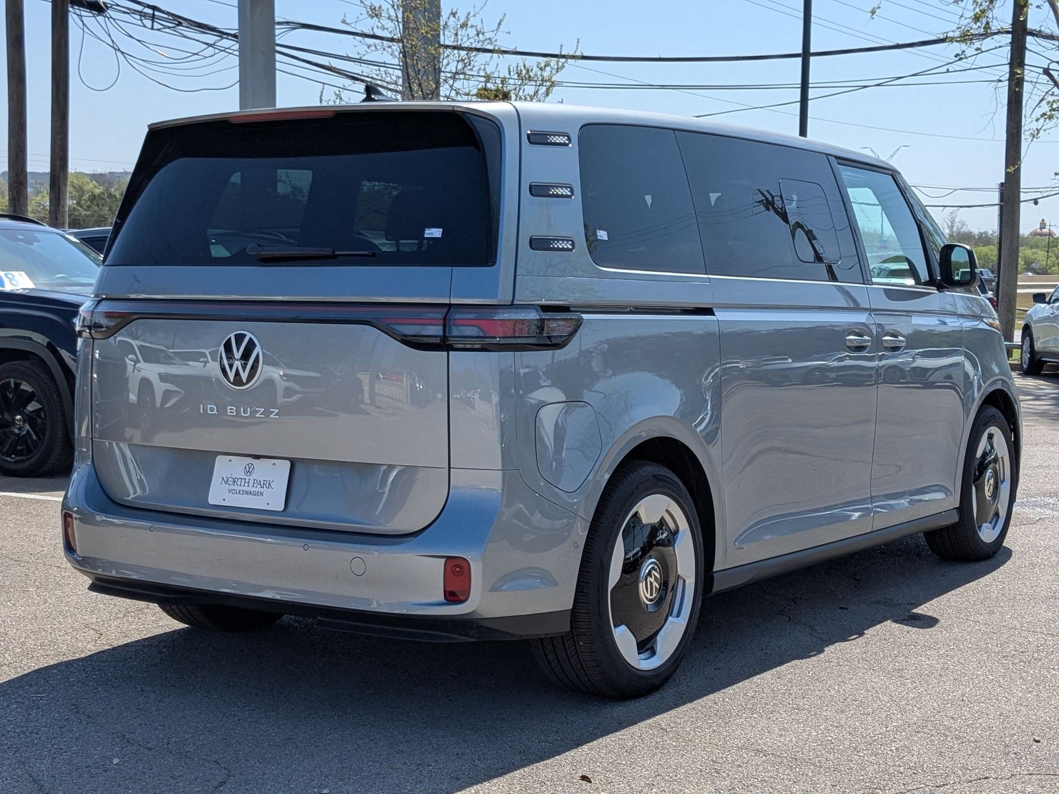 New 2025 Volkswagen ID. Buzz Pro S Mini-van, Passenger in San Antonio # ...